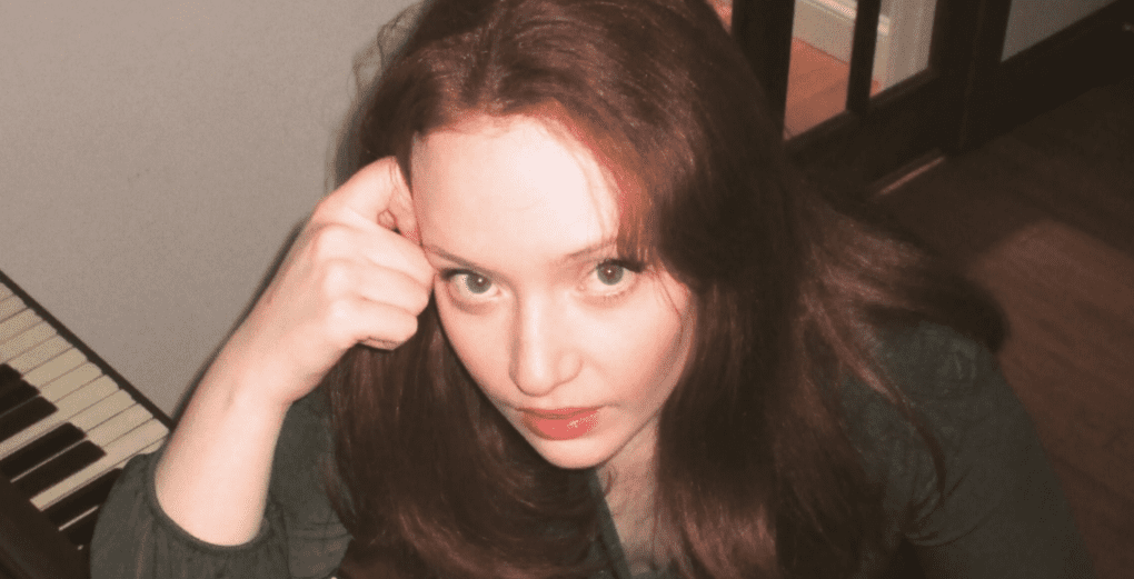 Eliza Howells shares conceptual but relatable tale of a haunting past ...